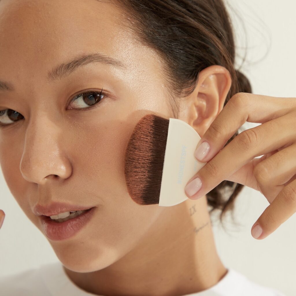 บลัชออนวีแกนผสมสารกันแดดติดทนนาน | AKINS SKIN